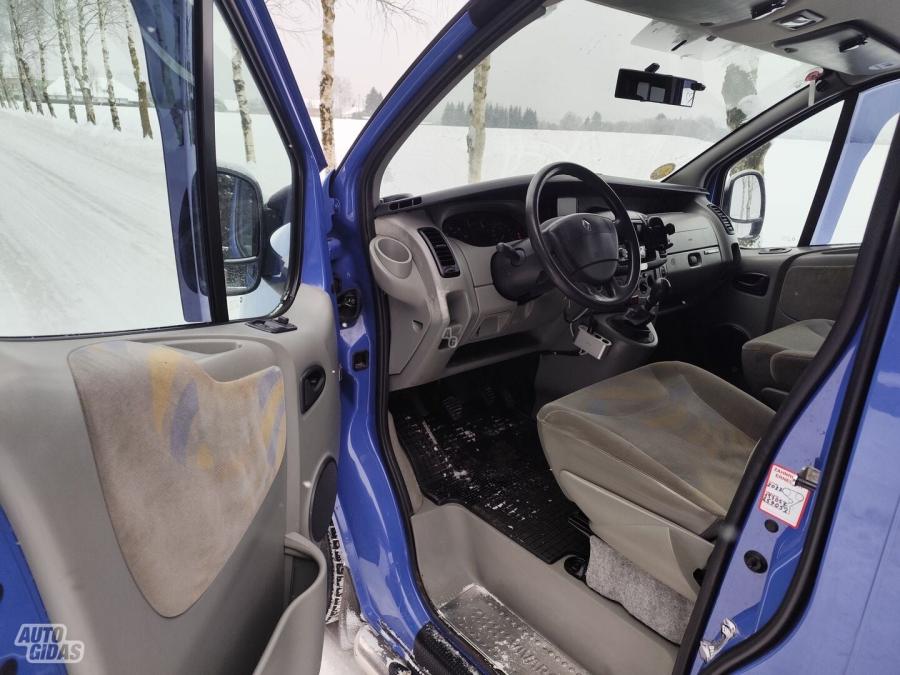 Blue Renault Trafic 2006 in Kaunas, with an engine capacity of 1.90 L and mileage of 255 thousand km for 6000 €, photo 21 on AUTOMOTO.COM.LV