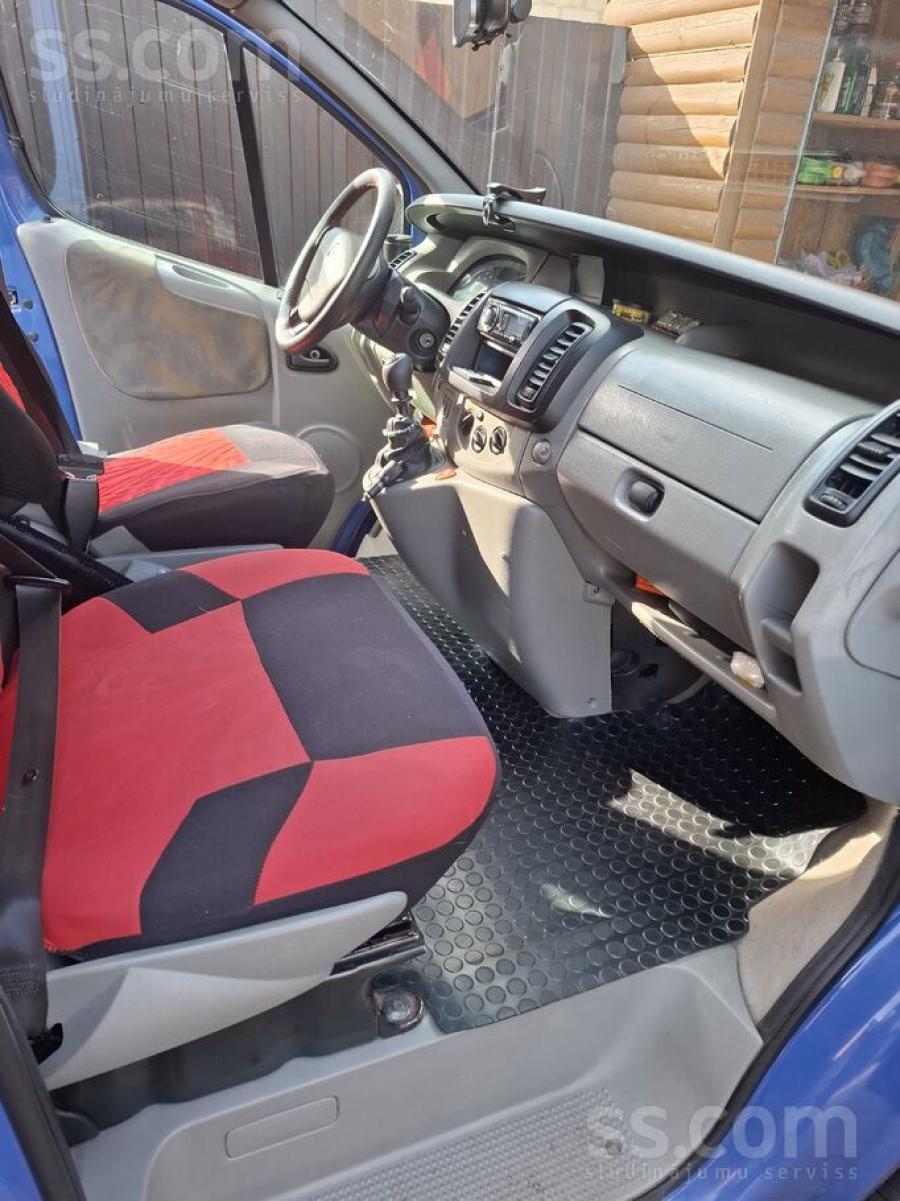 Zils Renault Trafic 2006 Ludza, ar dzinēja tilpumu 1.90 L un nobraukumu 463 tūkst. km par 4200 €, foto 7 vietnē AUTOMOTO.COM.LV