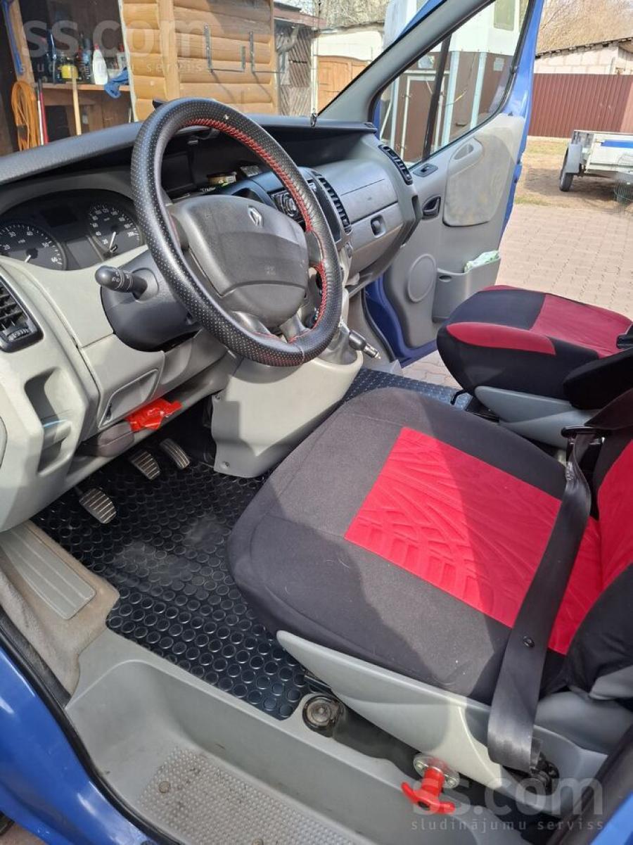 Zils Renault Trafic 2006 Ludza, ar dzinēja tilpumu 1.90 L un nobraukumu 463 tūkst. km par 4200 €, foto 9 vietnē AUTOMOTO.COM.LV