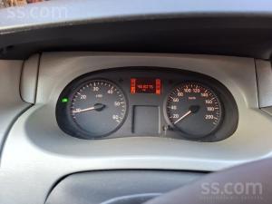 Zils Renault Trafic 2006 Ludza, ar dzinēja tilpumu 1.90 L un nobraukumu 463 tūkst. km par 4200 €, foto 13 vietnē AUTOMOTO.COM.LV