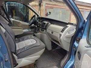Zils Renault Trafic 2006 Ludza, ar dzinēja tilpumu 1.90 L un nobraukumu 308 tūkst. km par 6200 €, foto 13 vietnē AUTOMOTO.COM.LV