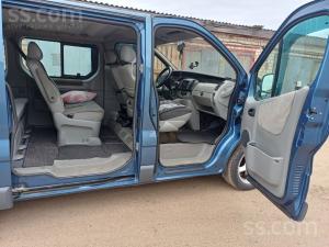 Zils Renault Trafic 2006 Ludza, ar dzinēja tilpumu 1.90 L un nobraukumu 308 tūkst. km par 6200 €, foto 15 vietnē AUTOMOTO.COM.LV