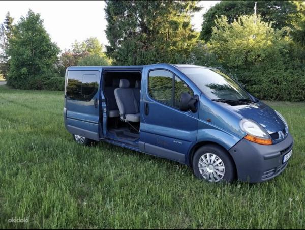 Blue Renault Trafic 2006 in Tartu, with an engine capacity of 2.00 L and mileage of 301 thousand km for 7000 €, photo 10 on AUTOMOTO.COM.LV