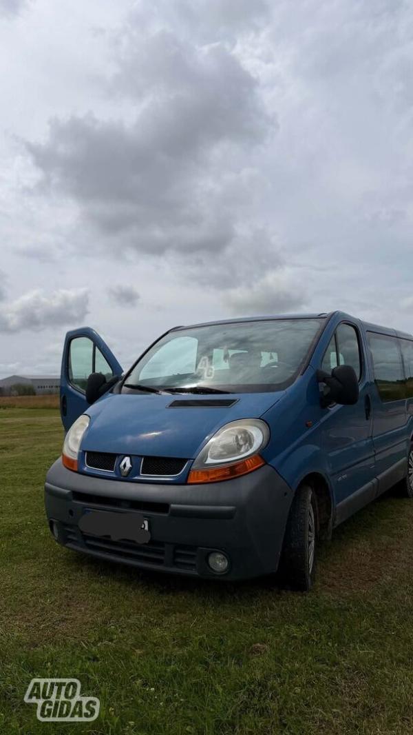 Blue Renault Trafic 2006 in Klaipeda, with an engine capacity of 1.90 L and mileage of 375 thousand km for 4000 €, photo 1 on AUTOMOTO.COM.LV