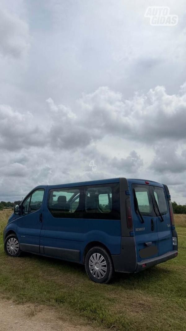 Blue Renault Trafic 2006 in Klaipeda, with an engine capacity of 1.90 L and mileage of 375 thousand km for 4000 €, photo 3 on AUTOMOTO.COM.LV