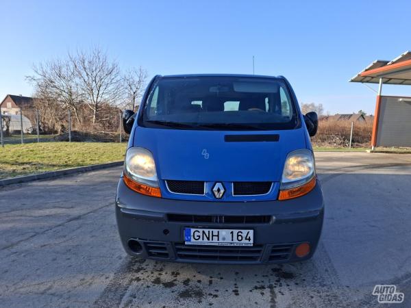 Blue Renault Trafic 2007 in Kretinga, with an engine capacity of 2.50 L and mileage of 371 thousand km for 2450 €, photo 2 on AUTOMOTO.COM.LV