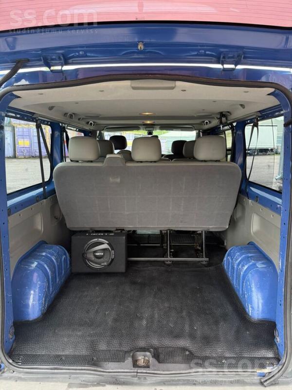 Zils Renault Trafic 2007 Rīga, ar dzinēja tilpumu 2.50 L un nobraukumu 0 tūkst. km par 5700 €, foto 5 vietnē AUTOMOTO.COM.LV