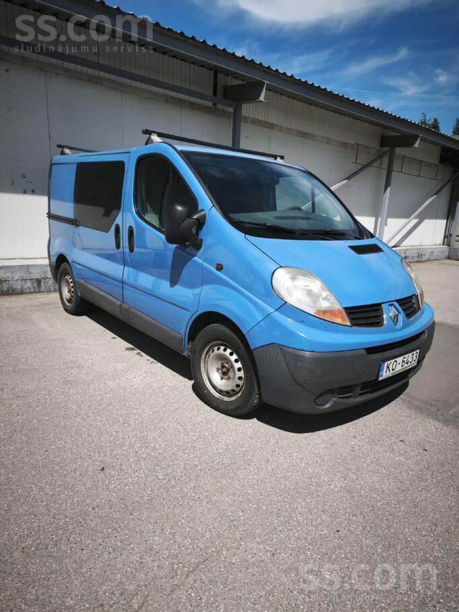 Zils Renault Trafic 2007 Tukums, ar dzinēja tilpumu 2.00 L un nobraukumu 324 tūkst. km par 2390 €, foto 3 vietnē AUTOMOTO.COM.LV