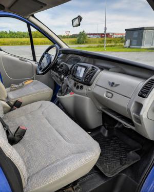Zils Renault Trafic 2007 Tallina, ar dzinēja tilpumu 0.00 L un nobraukumu 289 tūkst. km par 3290 €, foto 11 vietnē AUTOMOTO.COM.LV