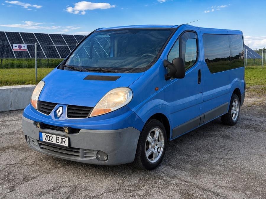 Zils Renault Trafic 2007 Tallina, ar dzinēja tilpumu 0.00 L un nobraukumu 289 tūkst. km par 3290 €, foto 12 vietnē AUTOMOTO.COM.LV