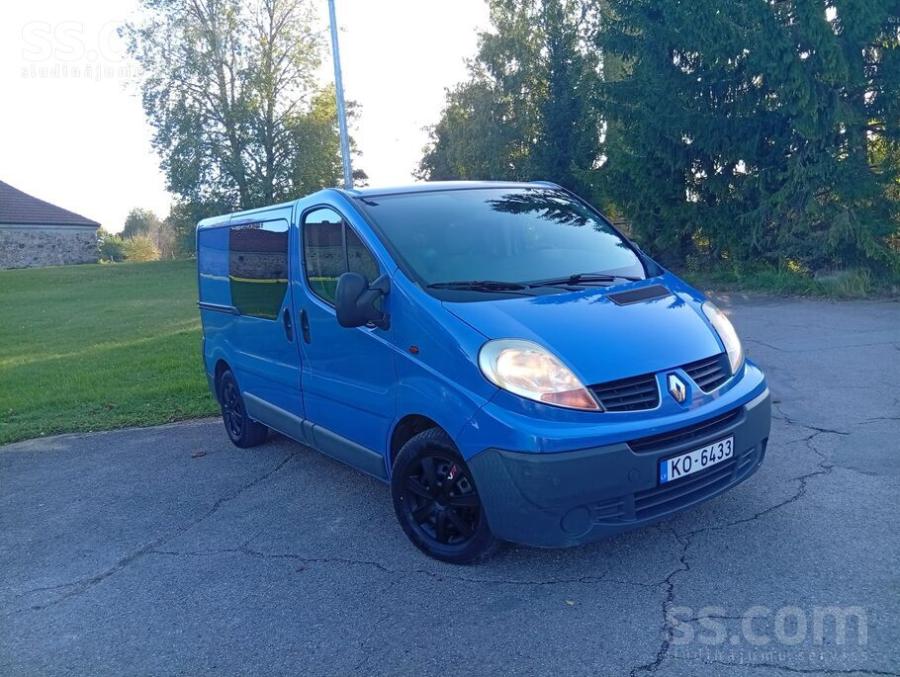 Zils Renault Trafic 2007 Tukums, ar dzinēja tilpumu 2.00 L un nobraukumu 330 tūkst. km par 4390 €, foto 1 vietnē AUTOMOTO.COM.LV