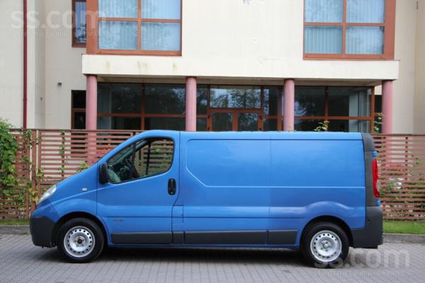 Zils Renault Trafic 2008 Rīga, ar dzinēja tilpumu 2.00 L un nobraukumu 345 tūkst. km par 4150 €, foto 8 vietnē AUTOMOTO.COM.LV