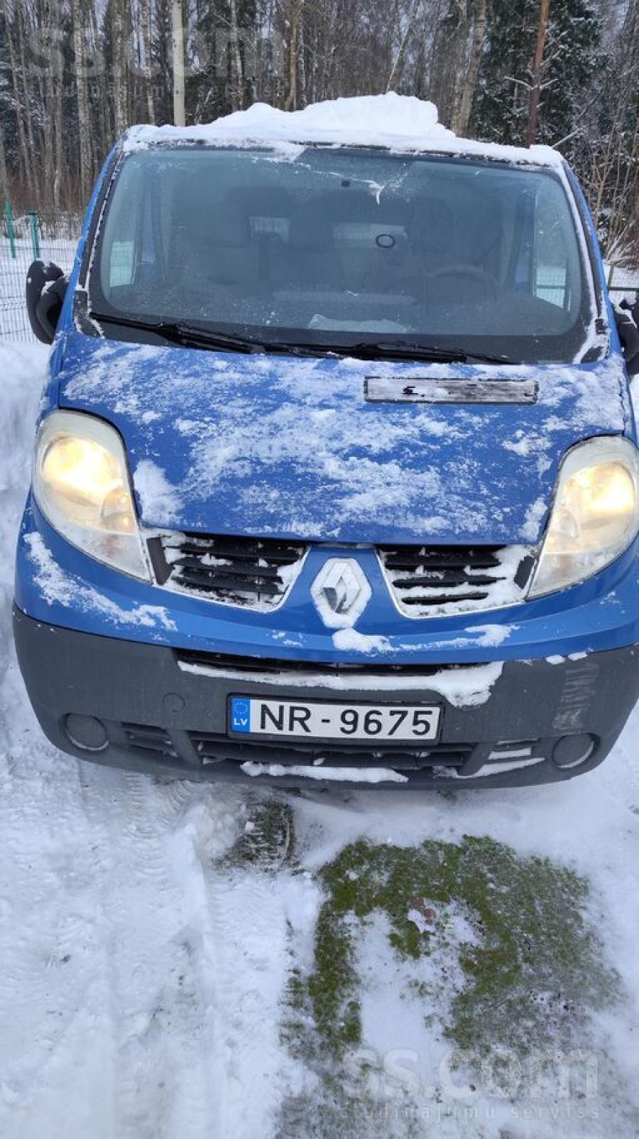 Blue Renault Trafic 2008 in Saldus, with an engine capacity of 2.00 L and mileage of 238 thousand km for 2700 €, photo 1 on AUTOMOTO.COM.LV