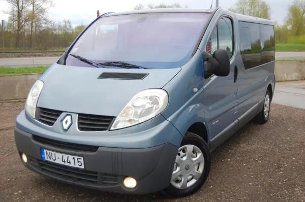 Zils Renault Trafic 2008 Jēkabpils, ar dzinēja tilpumu 2.50 L un nobraukumu 287 tūkst. km par 7300 €, foto 1 vietnē AUTOMOTO.COM.LV