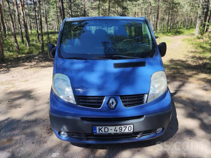 Blue Renault Trafic 2008 in Riga, with an engine capacity of 2.00 L and mileage of 395 thousand km for 5300 €, photo 1 on AUTOMOTO.COM.LV