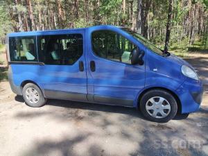 Blue Renault Trafic 2008 in Riga, with an engine capacity of 2.00 L and mileage of 395 thousand km for 5300 €, photo 4 on AUTOMOTO.COM.LV