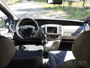 Blue Renault Trafic 2008 in Riga, with an engine capacity of 2.00 L and mileage of 395 thousand km for 5300 €, photo 10 on AUTOMOTO.COM.LV