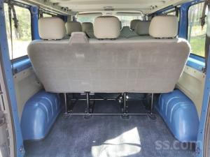 Blue Renault Trafic 2008 in Riga, with an engine capacity of 2.00 L and mileage of 395 thousand km for 5300 €, photo 13 on AUTOMOTO.COM.LV