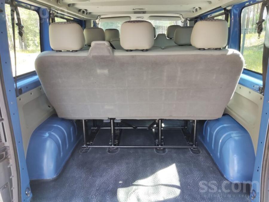 Blue Renault Trafic 2008 in Riga, with an engine capacity of 2.00 L and mileage of 395 thousand km for 5300 €, photo 13 on AUTOMOTO.COM.LV