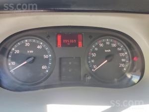 Blue Renault Trafic 2008 in Riga, with an engine capacity of 2.00 L and mileage of 395 thousand km for 5300 €, photo 14 on AUTOMOTO.COM.LV