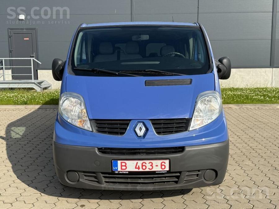 Zils Renault Trafic 2009 Rīga, ar dzinēja tilpumu 2.50 L un nobraukumu 165 tūkst. km par 5900 €, foto 2 vietnē AUTOMOTO.COM.LV