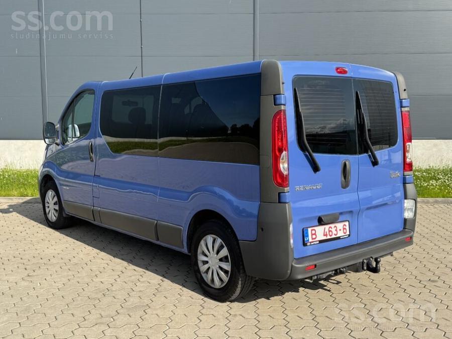Zils Renault Trafic 2009 Rīga, ar dzinēja tilpumu 2.50 L un nobraukumu 165 tūkst. km par 5900 €, foto 7 vietnē AUTOMOTO.COM.LV