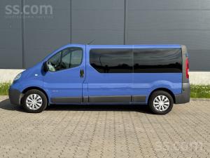 Zils Renault Trafic 2009 Rīga, ar dzinēja tilpumu 2.50 L un nobraukumu 165 tūkst. km par 5900 €, foto 8 vietnē AUTOMOTO.COM.LV