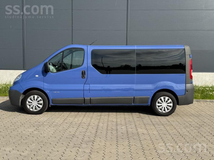 Zils Renault Trafic 2009 Rīga, ar dzinēja tilpumu 2.50 L un nobraukumu 165 tūkst. km par 5900 €, foto 8 vietnē AUTOMOTO.COM.LV