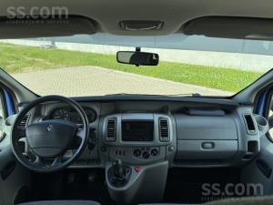 Zils Renault Trafic 2009 Rīga, ar dzinēja tilpumu 2.50 L un nobraukumu 165 tūkst. km par 5900 €, foto 12 vietnē AUTOMOTO.COM.LV