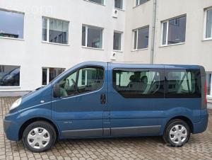Blue Renault Trafic 2009 in Balvi, with an engine capacity of 2.00 L and mileage of 210 thousand km for 7350 €, photo 9 on AUTOMOTO.COM.LV