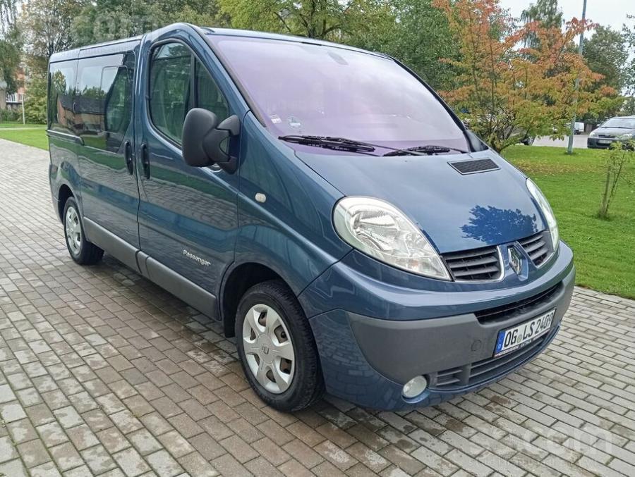 Blue Renault Trafic 2009 in Balvi, with an engine capacity of 2.00 L and mileage of 210 thousand km for 7350 €, photo 17 on AUTOMOTO.COM.LV