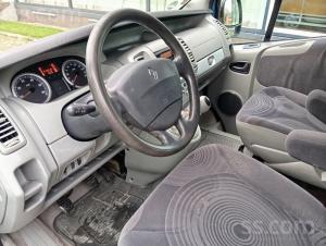 Blue Renault Trafic 2009 in Balvi, with an engine capacity of 2.00 L and mileage of 210 thousand km for 7350 €, photo 20 on AUTOMOTO.COM.LV