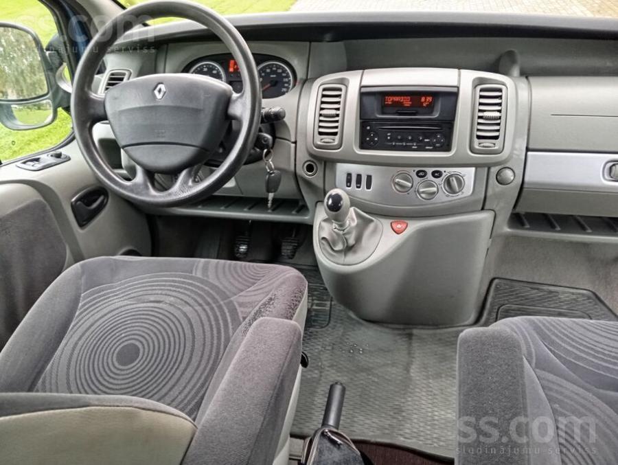 Blue Renault Trafic 2009 in Balvi, with an engine capacity of 2.00 L and mileage of 210 thousand km for 7350 €, photo 21 on AUTOMOTO.COM.LV