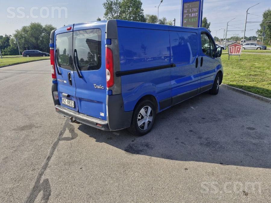 Zils Renault Trafic 2011 Rīga, ar dzinēja tilpumu 2.00 L un nobraukumu 390 tūkst. km par 6050 €, foto 4 vietnē AUTOMOTO.COM.LV