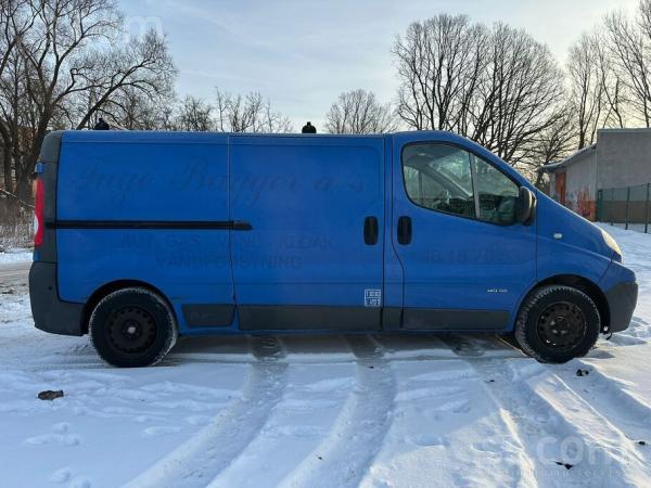 Blue Renault Trafic 2012 in Riga, with an engine capacity of 2.00 L and mileage of 292 thousand km for 5750 €, photo 7 on AUTOMOTO.COM.LV
