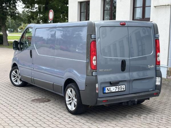 Zils Renault Trafic 2012 Jelgava, ar dzinēja tilpumu 2.00 L un nobraukumu 280 tūkst. km par 5290 €, foto 2 vietnē AUTOMOTO.COM.LV