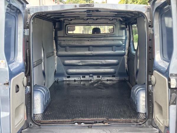 Zils Renault Trafic 2012 Jelgava, ar dzinēja tilpumu 2.00 L un nobraukumu 280 tūkst. km par 5290 €, foto 7 vietnē AUTOMOTO.COM.LV