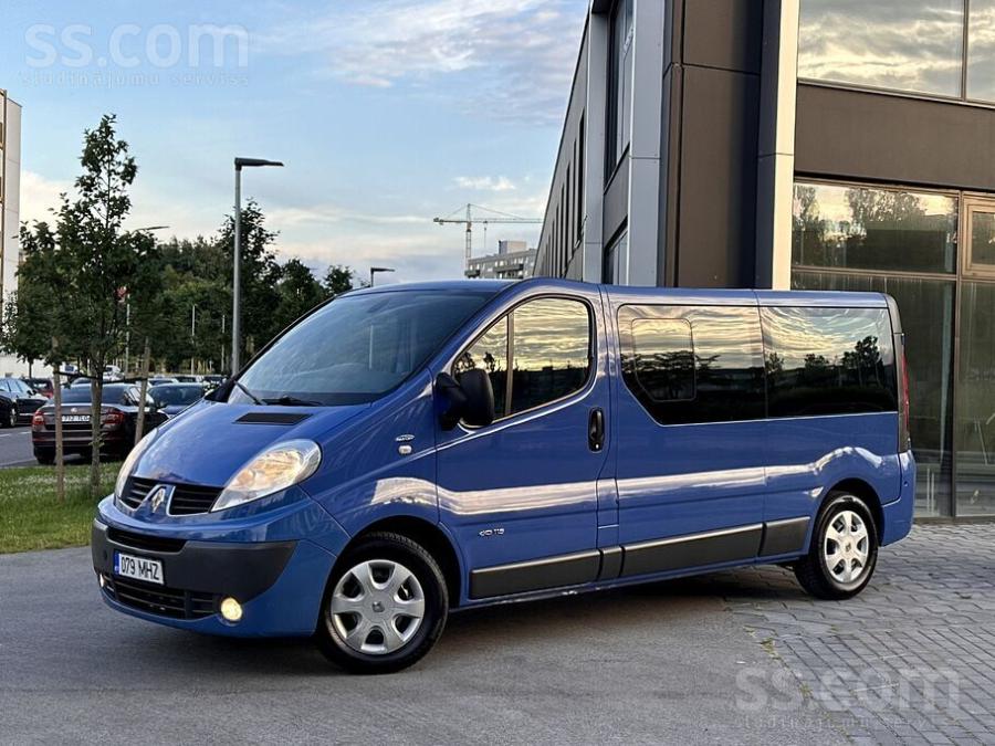 Zils Renault Trafic 2012 Tallina, ar dzinēja tilpumu 2.00 L un nobraukumu 340 tūkst. km par 7990 €, foto 4 vietnē AUTOMOTO.COM.LV