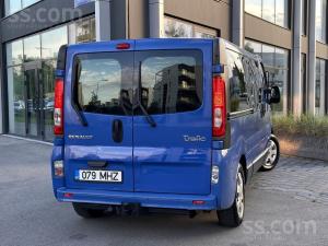 Zils Renault Trafic 2012 Tallina, ar dzinēja tilpumu 2.00 L un nobraukumu 340 tūkst. km par 7990 €, foto 10 vietnē AUTOMOTO.COM.LV