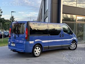 Zils Renault Trafic 2012 Tallina, ar dzinēja tilpumu 2.00 L un nobraukumu 340 tūkst. km par 7990 €, foto 11 vietnē AUTOMOTO.COM.LV