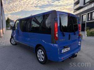 Zils Renault Trafic 2012 Tallina, ar dzinēja tilpumu 2.00 L un nobraukumu 340 tūkst. km par 7990 €, foto 15 vietnē AUTOMOTO.COM.LV
