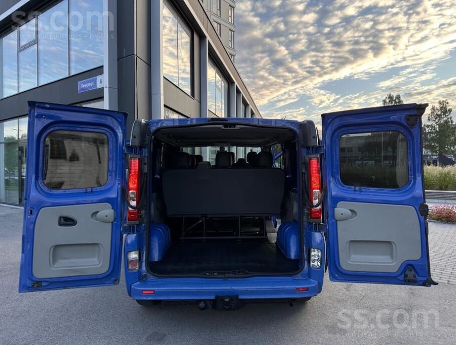 Zils Renault Trafic 2012 Tallina, ar dzinēja tilpumu 2.00 L un nobraukumu 340 tūkst. km par 7990 €, foto 25 vietnē AUTOMOTO.COM.LV