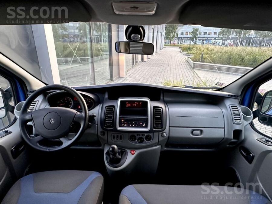 Zils Renault Trafic 2012 Tallina, ar dzinēja tilpumu 2.00 L un nobraukumu 340 tūkst. km par 7990 €, foto 31 vietnē AUTOMOTO.COM.LV
