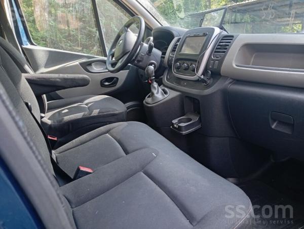 Zils Renault Trafic 2014 Jūrmala, ar dzinēja tilpumu 1.60 L un nobraukumu 0 tūkst. km par 7500 €, foto 3 vietnē AUTOMOTO.COM.LV