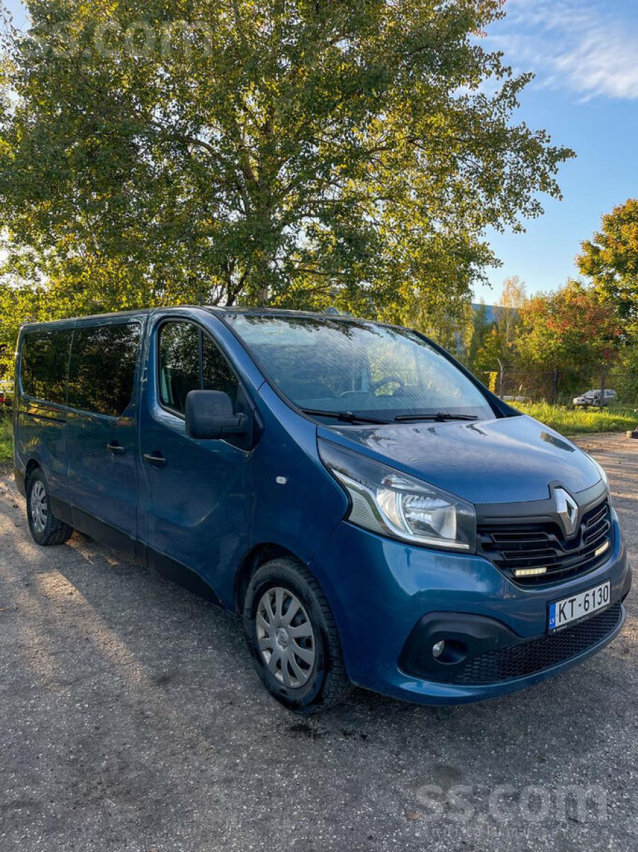 Blue Renault Trafic 2017 in Ogre, with an engine capacity of 1.60 L and mileage of 269 thousand km for 11900 €, photo 11 on AUTOMOTO.COM.LV