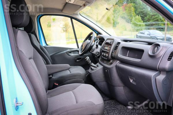 Blue Renault Trafic 2020 in Tukums, with an engine capacity of 2.00 L and mileage of 252 thousand km for 10790 €, photo 9 on AUTOMOTO.COM.LV