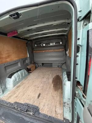 Zils Renault Trafic 2005 Ventspils, ar dzinēja tilpumu 1.90 L un nobraukumu 375 tūkst. km par 6290 €, foto 22 vietnē AUTOMOTO.COM.LV