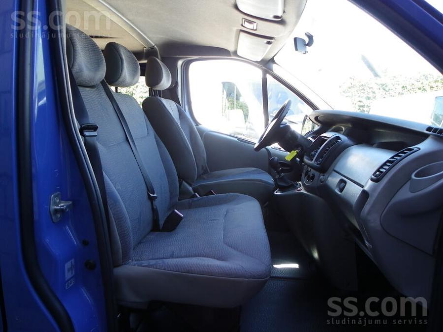 Zils Renault Trafic 2005 Valka, ar dzinēja tilpumu 1.90 L un nobraukumu 212 tūkst. km par 5700 €, foto 15 vietnē AUTOMOTO.COM.LV