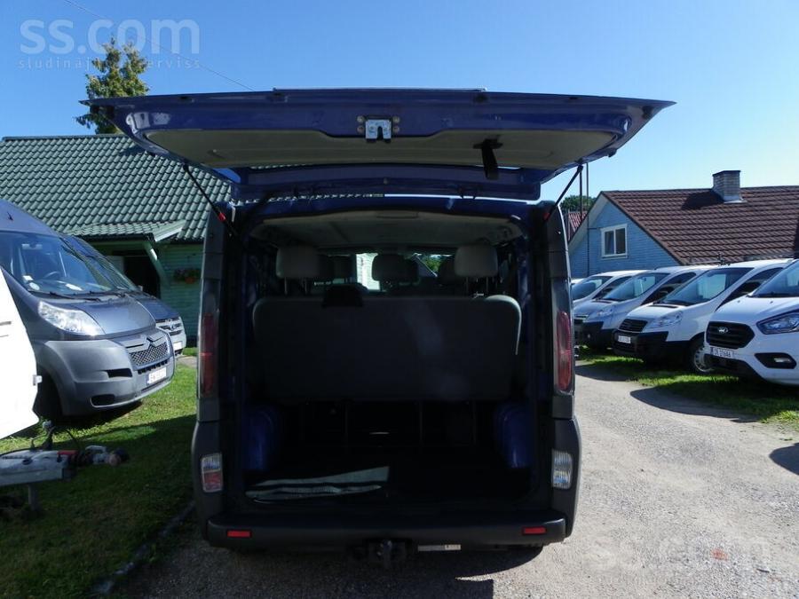 Zils Renault Trafic 2005 Valka, ar dzinēja tilpumu 1.90 L un nobraukumu 212 tūkst. km par 5700 €, foto 17 vietnē AUTOMOTO.COM.LV