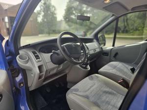 Zils Renault Trafic 2006 Viļņa, ar dzinēja tilpumu 2.00 L un nobraukumu 255 tūkst. km par 5650 €, foto 7 vietnē AUTOMOTO.COM.LV